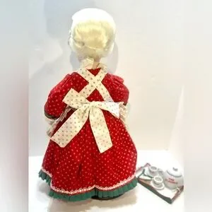 Danbury Mint | Holiday | Vintage 988 Danbury Mint Mrs Clause Porcelain ...
